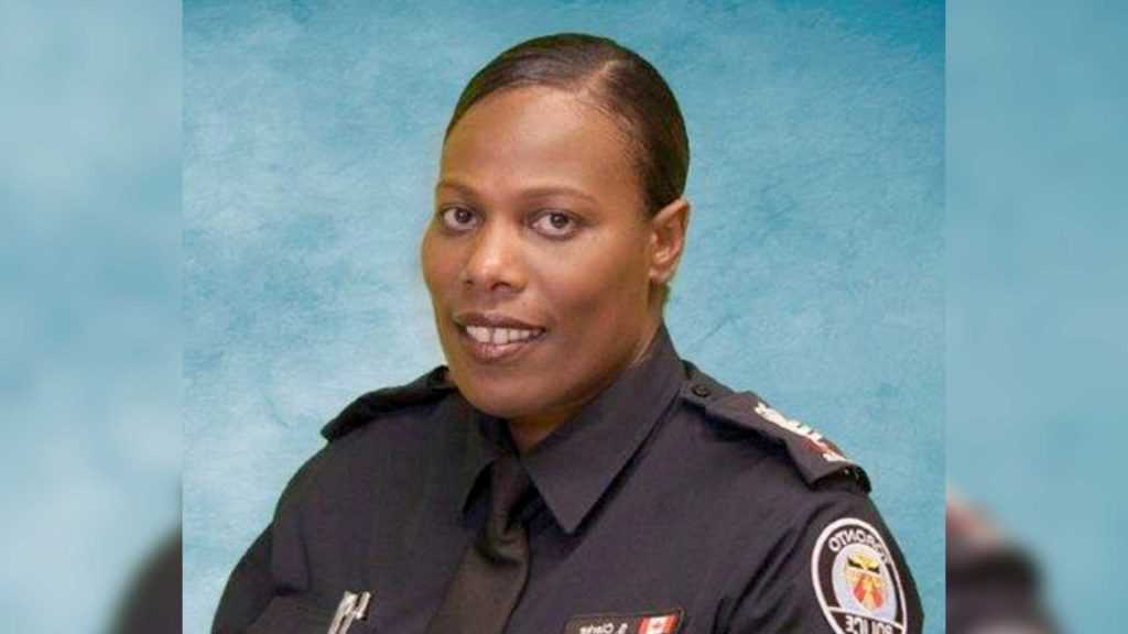Black community rally to support Toronto Police Superintendent Stacy ...